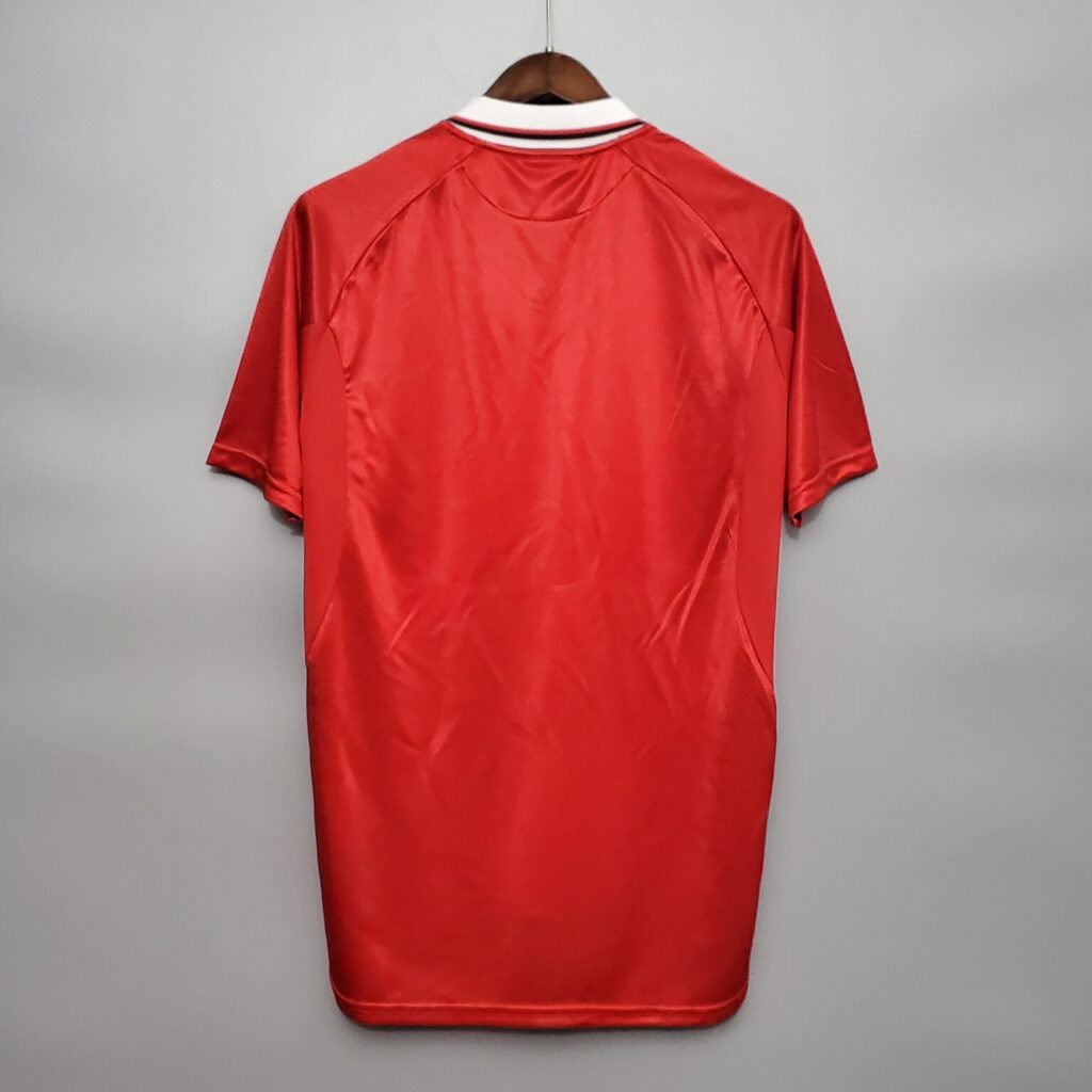 Support Man United with 1999/00 Home Kit - Be Part of the Winning Spirit